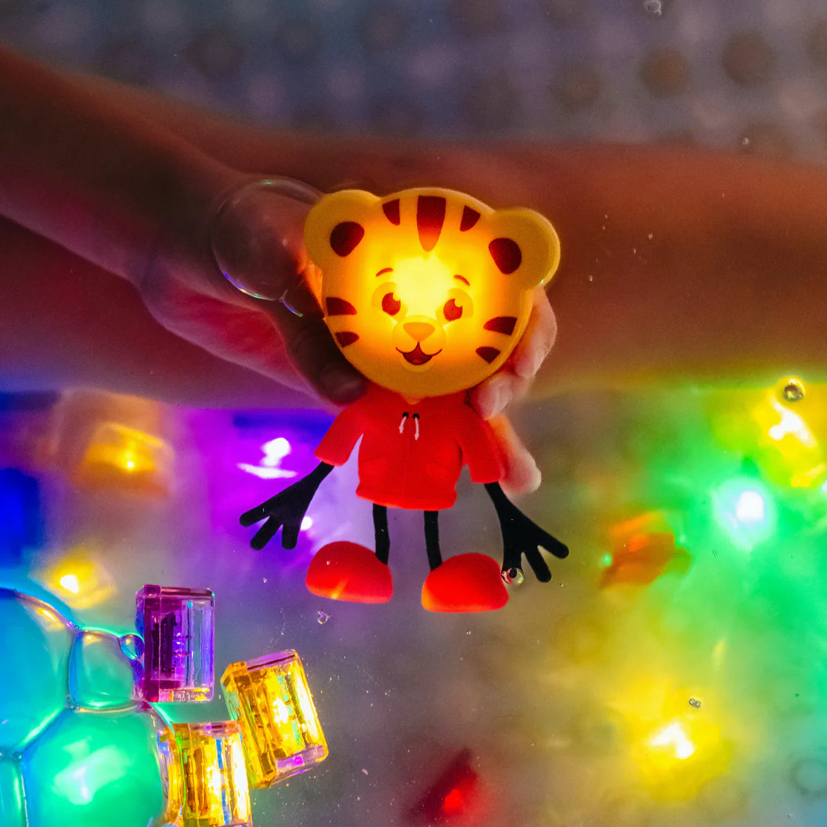 Glo Pals light up character Daniel Tiger 3jr+ – PSikhouvanjou